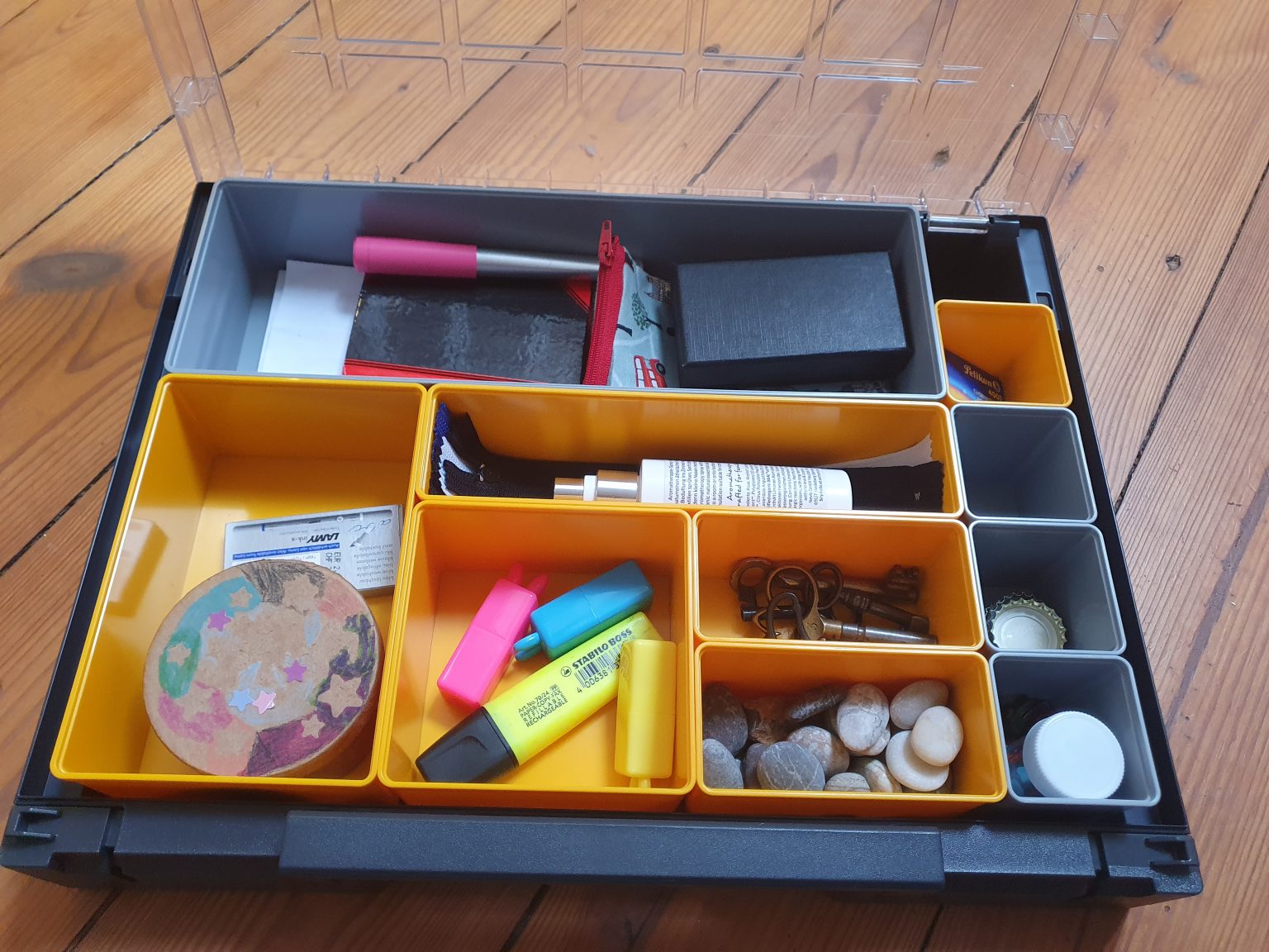 Frau-Mutter.com Von der Werkstatt ins Kinderzimmer: Sortieren wie die ...